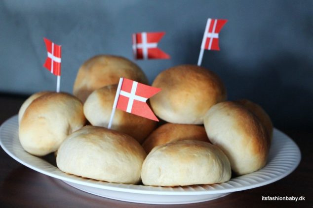 Fødselsdagsboller - Bløde luftige hvide boller - It's Fashion, Baby!